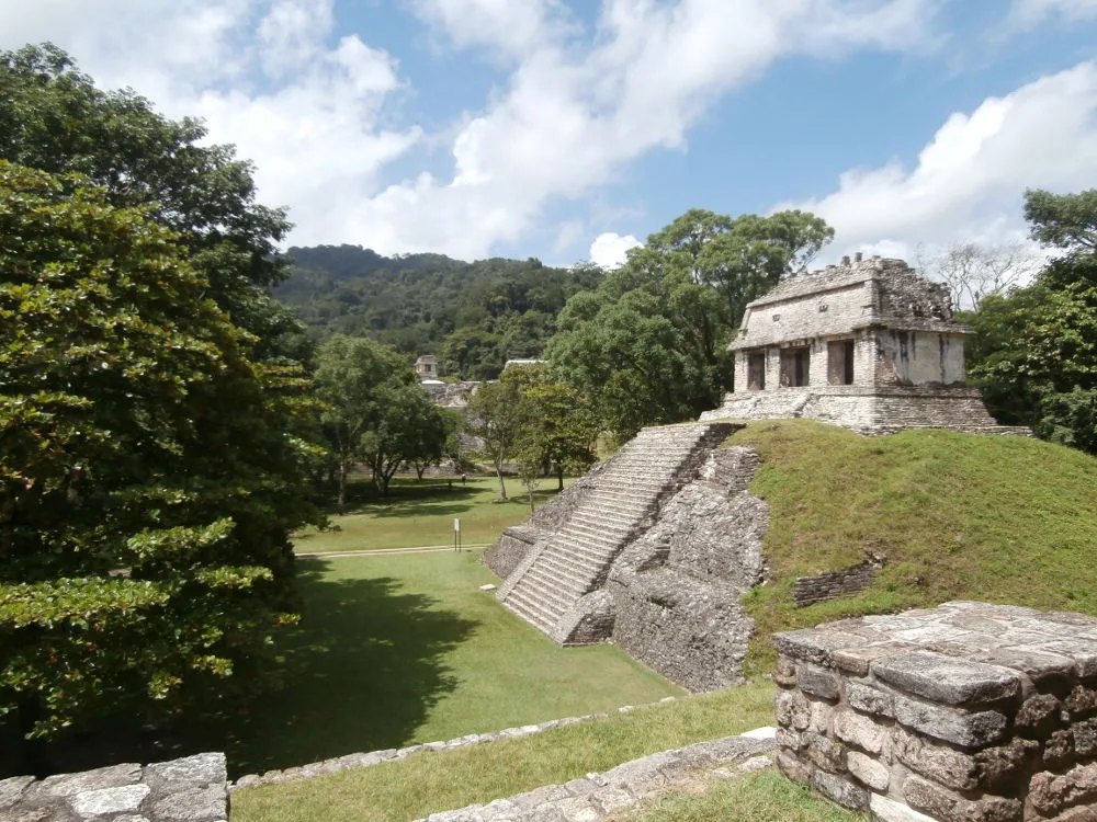 Maya: historia y viajes en las ciudades de Palenque, Yaxchilan y Tulum